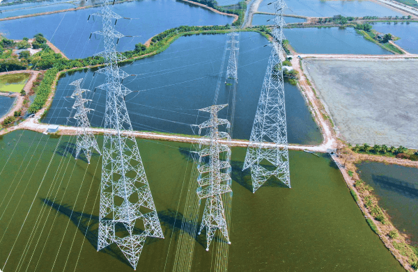 TRANSMISSION LINE INSPECTION | Skyller